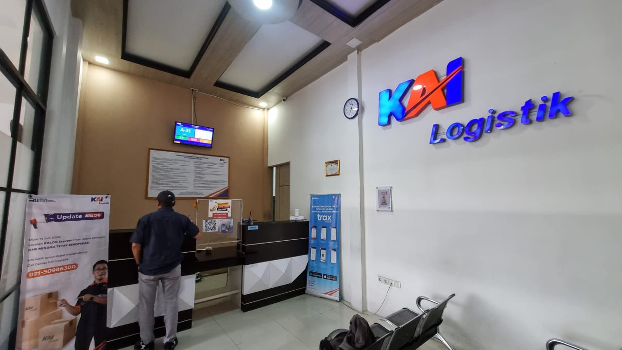 KAI Logistik | Dukung Kelancaran Logistik Pada Periode Natal dan Tahun ...